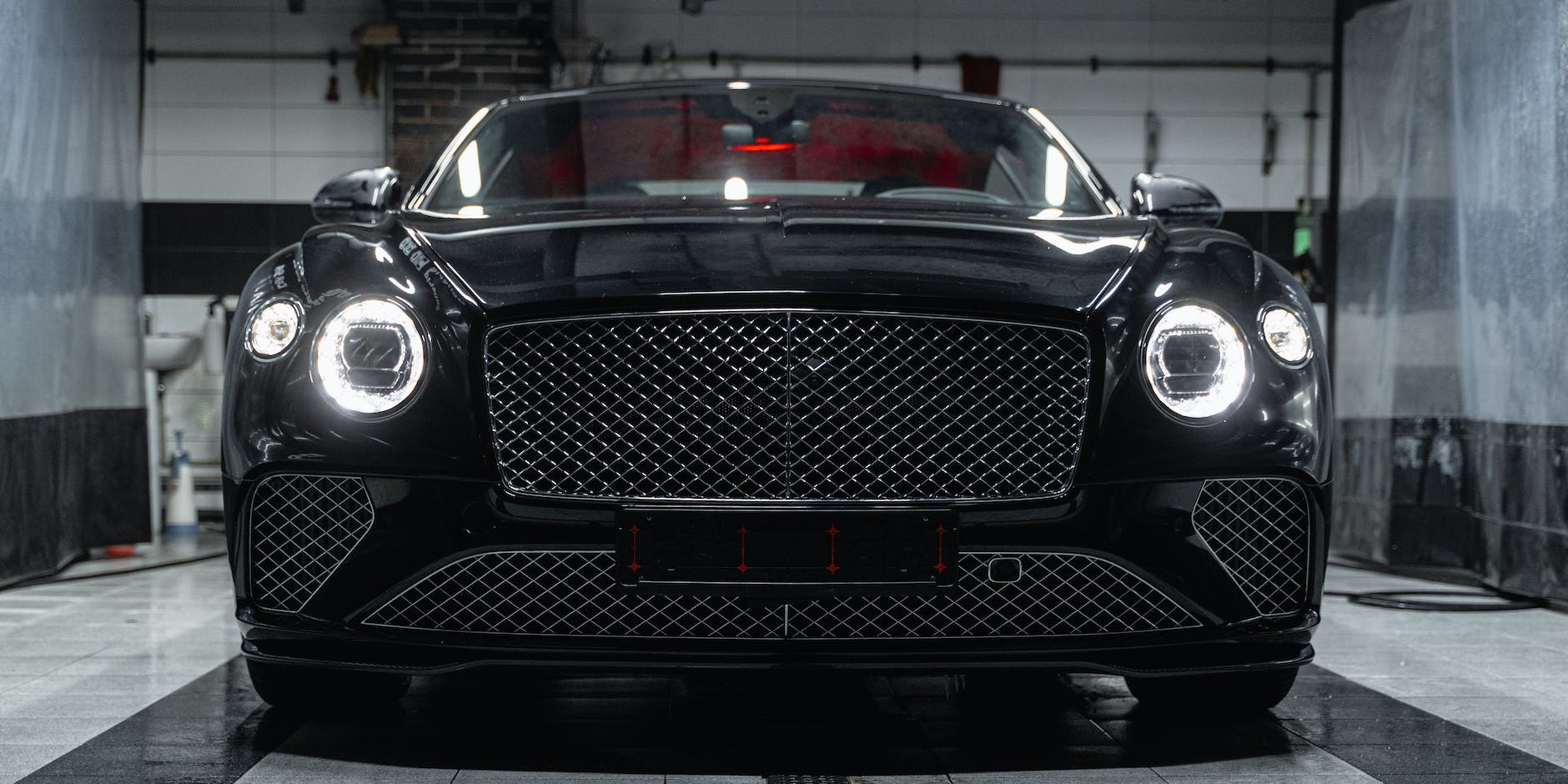 Why Bentley is the Ultimate Luxury Car for Prom in London: A Detailed ...