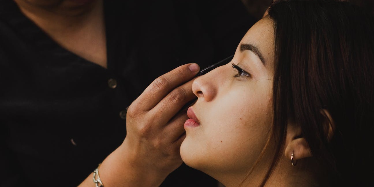 Create a Stunning Makeup Portfolio: Your Step-by-Step Guide