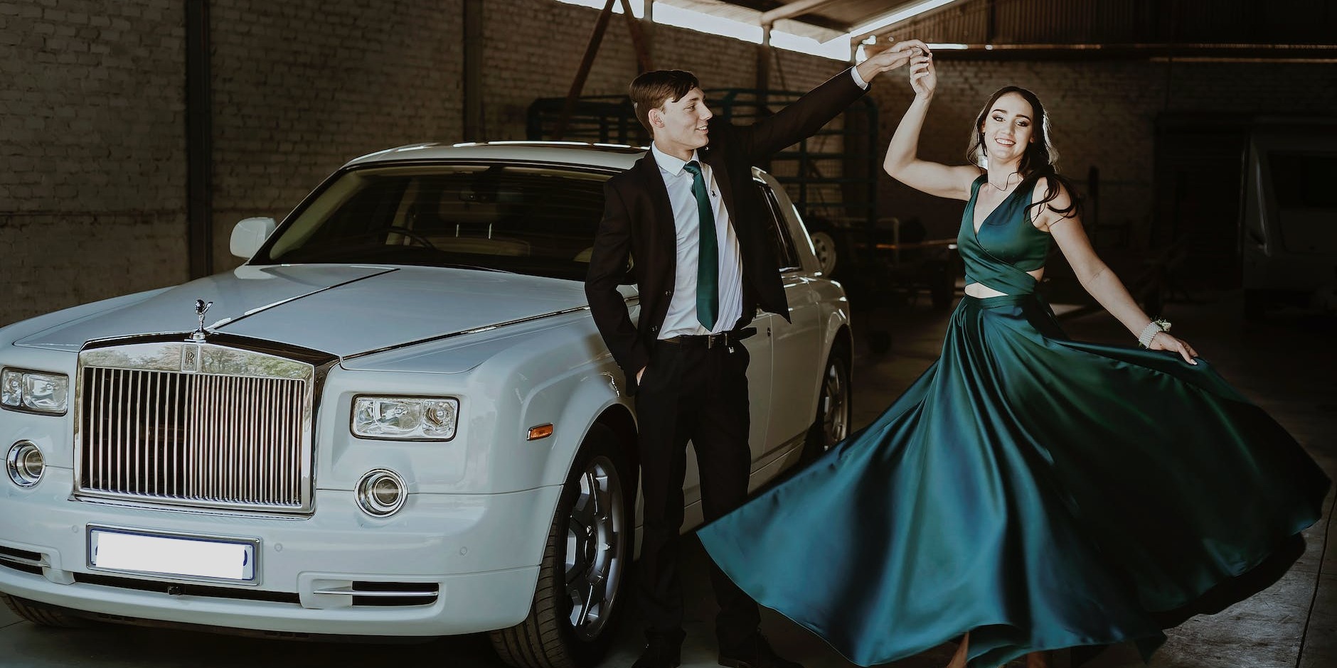 The Ultimate Guide to Hiring a Sports Car for Your Prom Night